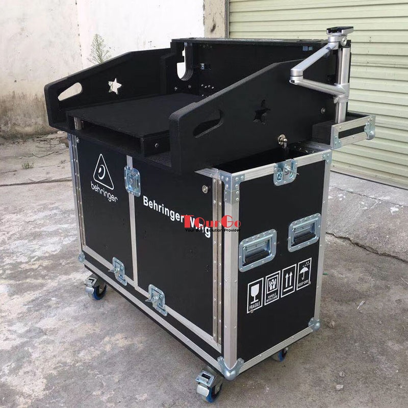 Flip Flight case DJ for Behringher wing